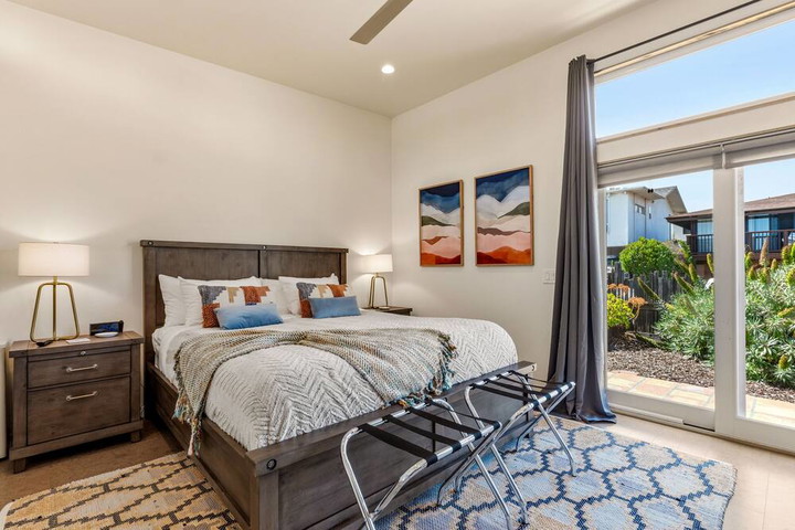 Surf Inn - Monterey Beach House - Steps To The Beach! - Monterey, CA