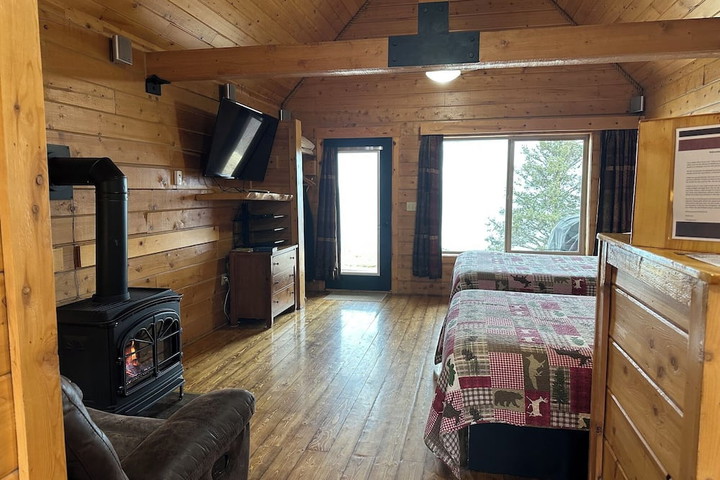Moose Cabin - Cozy Retreat With Bay Views, A Shared Hot Tub, And Fire Pit! - Alaska