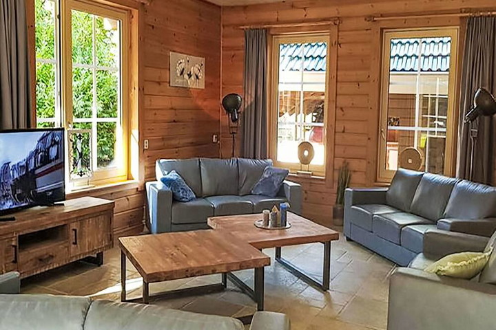 Stunning Private Villa For 14 Guests With Pool, Wifi, Tv And Terrace - Arnhem