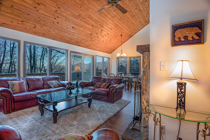 ** Nueva Lista ** Muchas Renovaciones! Amplio Y Relajante, Ubicación Perfecta! - Pigeon Forge, TN