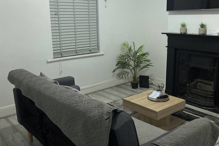 Chatham Cosy 3 Bedroom With Free Wifi & Parking - Gillingham