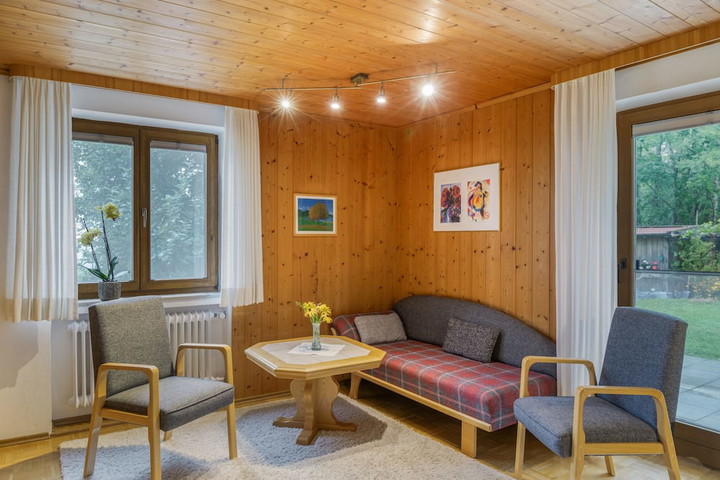 Hörnle Apartment With Private Terrace, Garden, And Wi-fi - Oberammergau