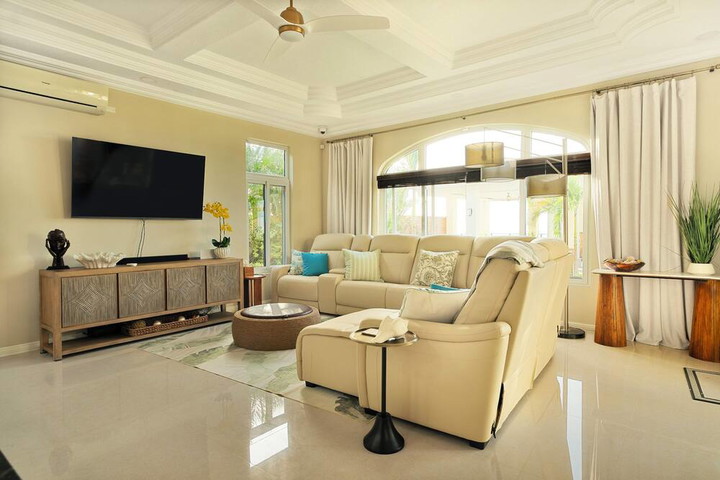 Luxury 6-bedroom Estate In Charming Ocho Rios Overlooking The Caribbean Sea - Ocho Rios