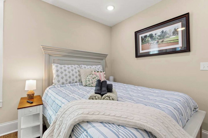 This Apartment Is A 1 Bedroom(s), 1 Bathrooms, Located In Lexington, Ky. - Lexington, KY