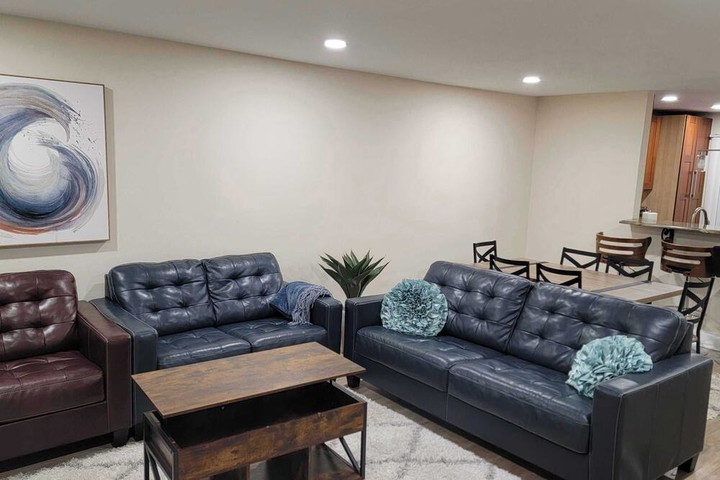 Premium Modern Th  Near Dulles Airport  2 Free Parking - Manassas, VA
