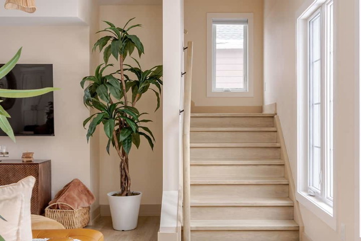 5min Walk To Beach! Perfect For A Girls Getaway, Local Wineries & Restaurants! - St. Catharines