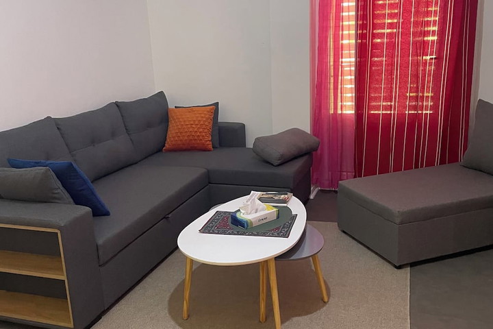 Appartement Deux Pièces, Emplacement Spécial, à 7 Minutes De Paris. - Panthéon