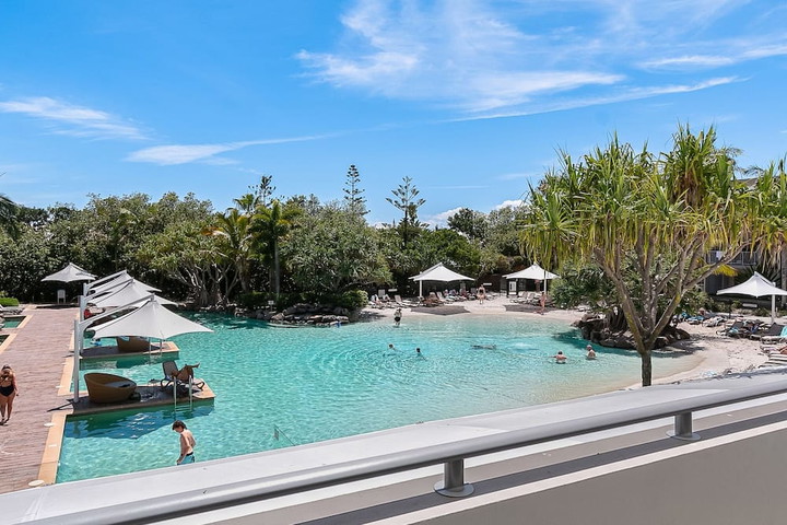 Pool View Apartments - Wing 5 - At Salt Spa Resort By Uholiday 2br 1br And Hotel Room Options Available - Kingscliff
