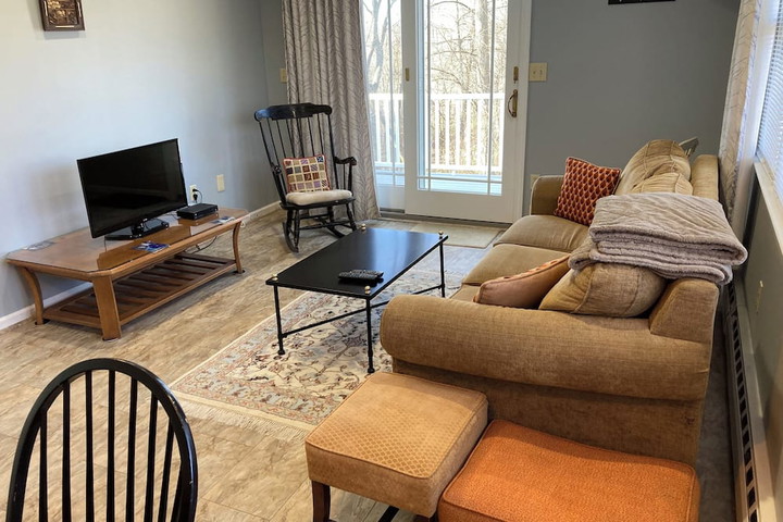 Cozy One Bedroom Apartment Centrally Located In Southbury - Connecticut