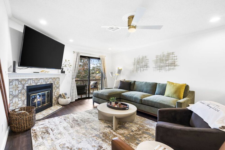 15% Off Pet-friendly Condo At Pointe Royale Water View And West Elm Furniture! - Branson, MO