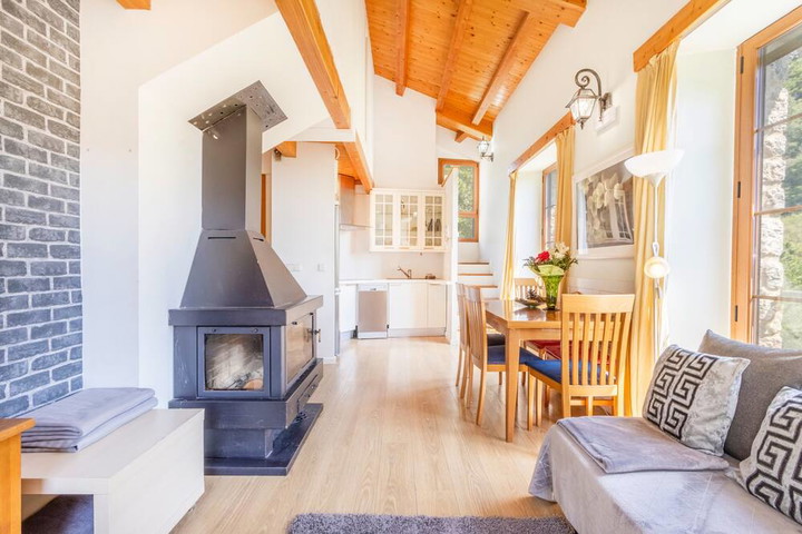 Landhaus 'Balcón' Mit Seeblick, Wlan Und Klimaanlage - Oliana