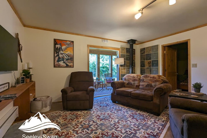 Spacious Cabin - Close To Seeley Lake, Wi-fi, Dogs Welcome, Rv Spot - Seeley Lake, MT