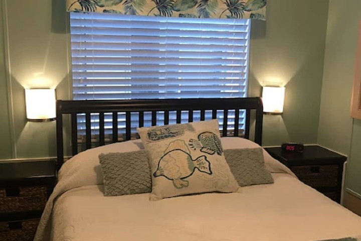 A Luxury Resort In A Quiet Community With 2 Pools, And 4 Minutes From The Beach! - Panama City, FL