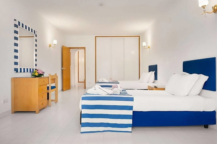 Great Location Near Oura Beach! Kitchenette, Balcony With Sea View, 2 Pools! - Albufeira