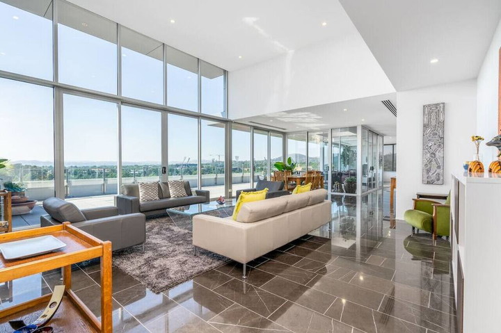 Modern 3br Home 5 Mins Away From Parliament House - Canberra
