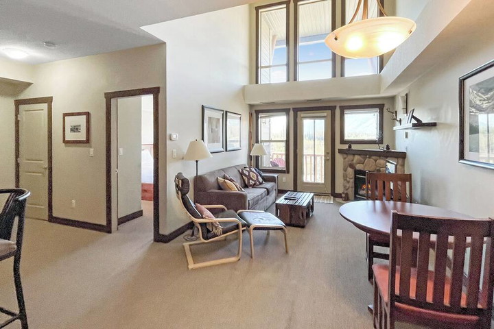 Top Floor Condo With Stunning Mountain Views - Fernie