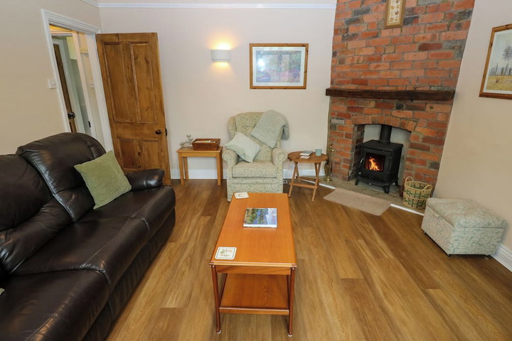 Burras Hill, With Open Fire In Otley - Ilkley