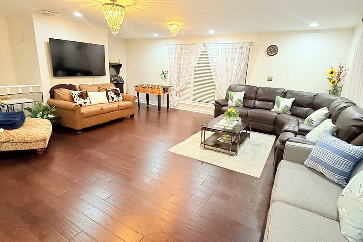 Family Home, 5br,hot Tub, 4 Minutes To Hersheypark - Hershey, PA