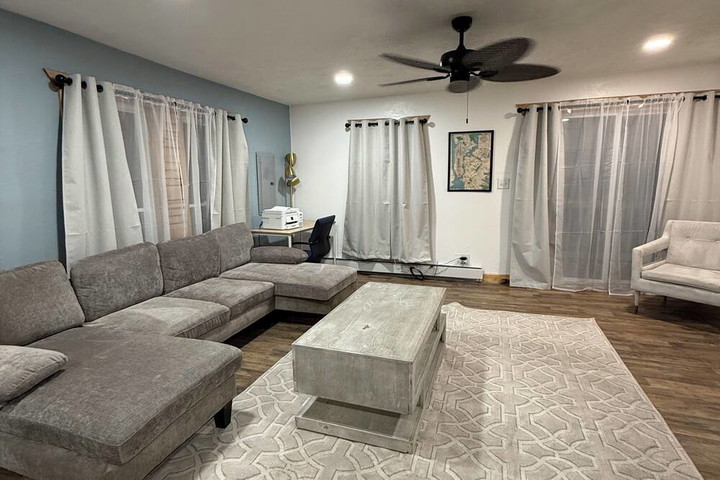 Lakehouse 2 Beds 1.5 Baths, Sunset Views. The Captains Lounge Near Oneida Lake - Verona, NY