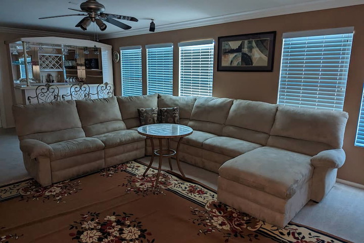 No Extra Fees Vacation Home - Sleep 8 - Private Swimming Pool/basketball Court - North Las Vegas, NV