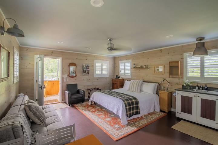 Luxury Cabin With Waterfront View - Hudson Valley, NY