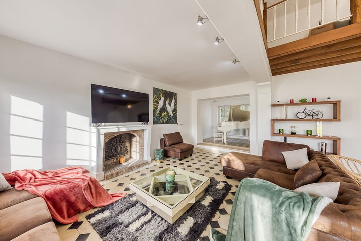 Charmante Maison De 240m2 Avec Bâtisse Supplémentaire Indépendante De 80 M2 - Val-d'Oise