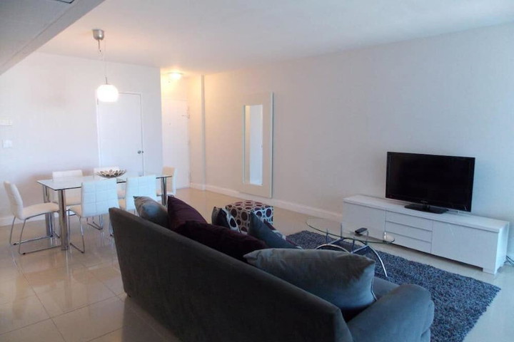 Fully Furnished Condo With Direct Access To Beach - Hollywood, FL
