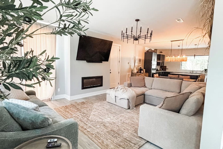 Olive Branch Villa By The River - McMinnville, TN