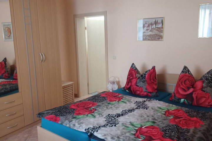 Apartment 'Fewo Am Straufhain' Mit Pool. - Bad Rodach