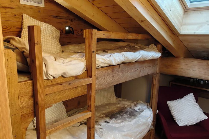 Villa Les Clochards Luxury Ski-in/ski-out Apartments, Spa, Matterhorn View, Wifi - Valtournenche