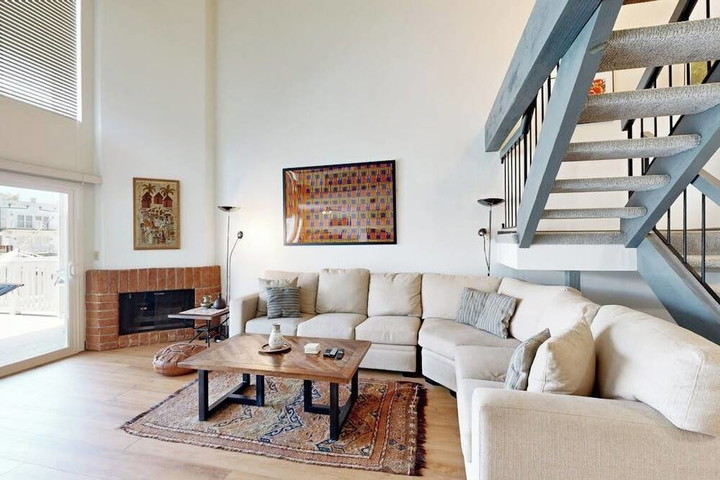Harborside Home In Oxnard With Short Walk To Beach - Bring Your Boat - Oxnard, CA