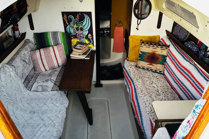 Cozy Romantic Sailboat Experience, Safe Marina + Walk To Bars, Dining And More! - Venice Beach, CA