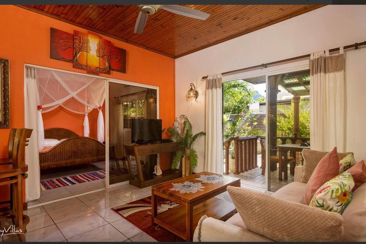Effies Mountain View Villa - Gecko Villa - Seychelles