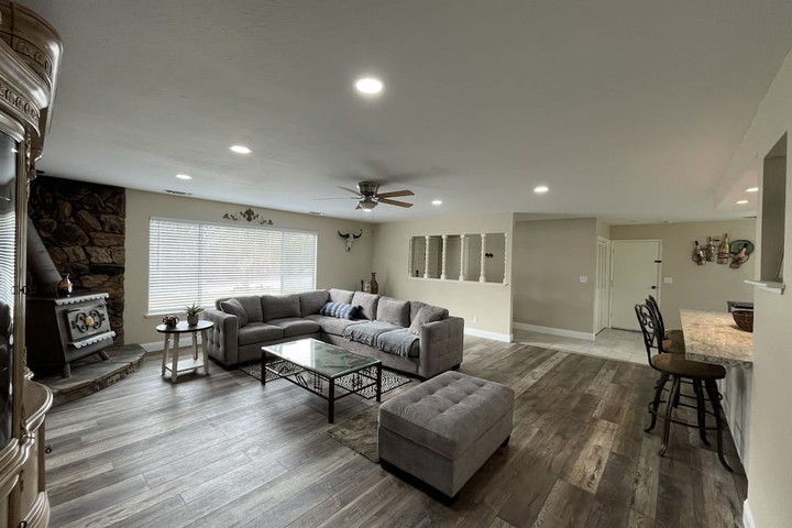 Newly Remodeled 3 Bedroom Home Located Near Yosemite And Bass Lake - Oakhurst, CA