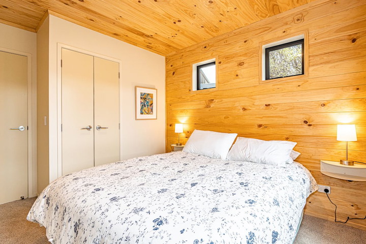 Blue Door Chalet - Ohakune Bach With Spa. Close To Town Centre. - New Zealand