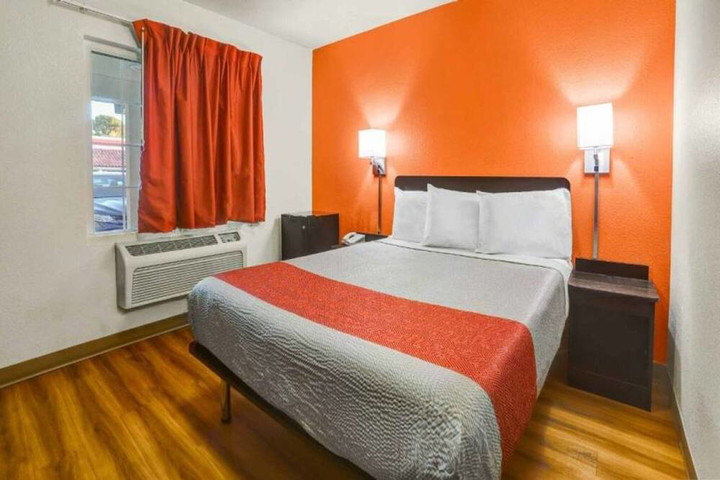 1 Full Bed | Non-smoking, Micfridge - Yuba City, CA