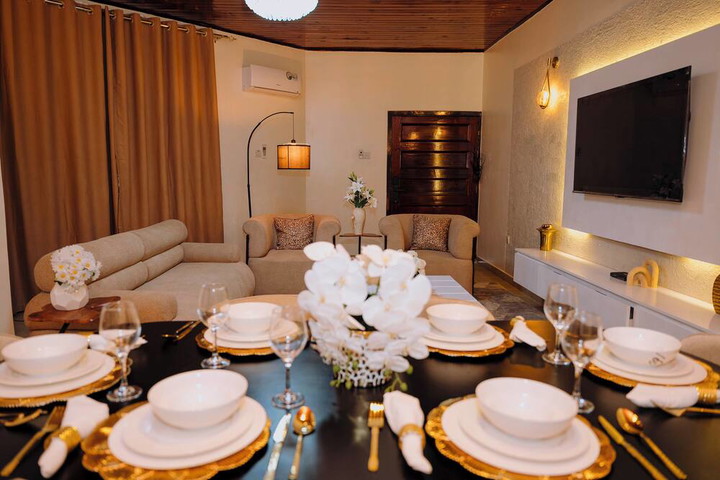 Prevail Apartment-3 Bedrooms, Family Friendly, Swimming Pool, Bathtub,near Beach - Dar es Salam