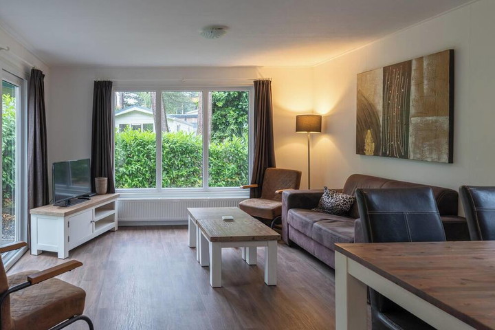 Chalet With 2 Bedrooms And Terrace - Heerlen