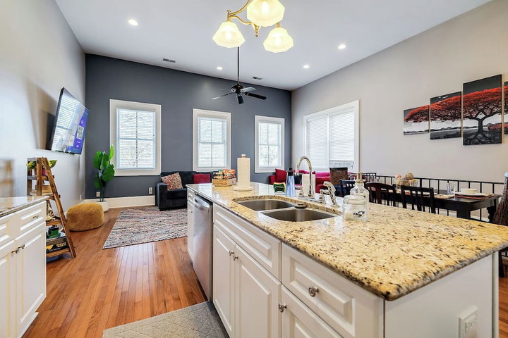 Spacious, Walkable & Cozy With Lots Of Space! King And Queen Beds - Savannah, GA