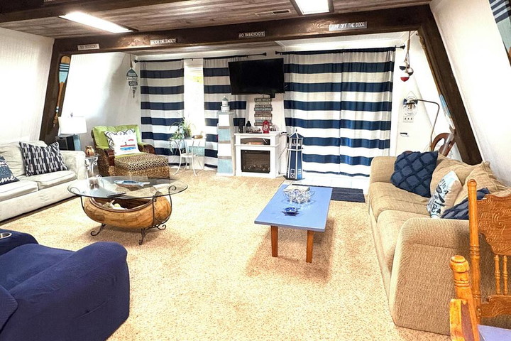 Lakefront- Private Dock W/ Kayaks! A Fisherman's Paradise! With New Hot Tub! - Alabama