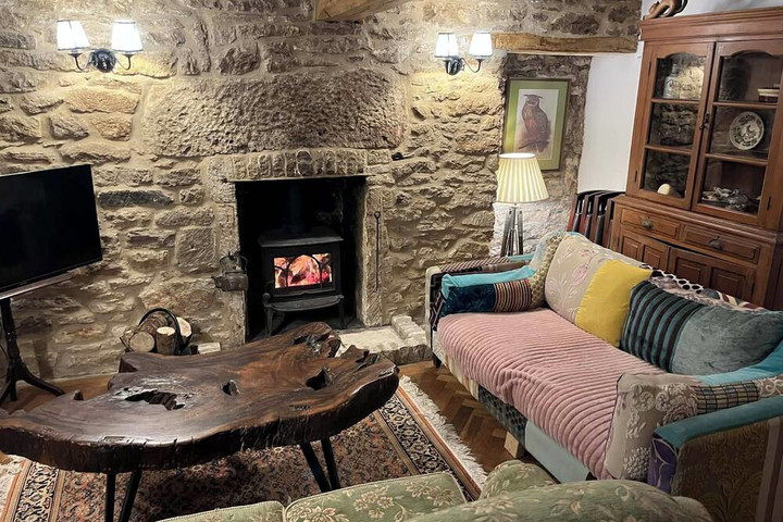 Charming Cotswold Cottage With Stunning Views. - Stroud, UK