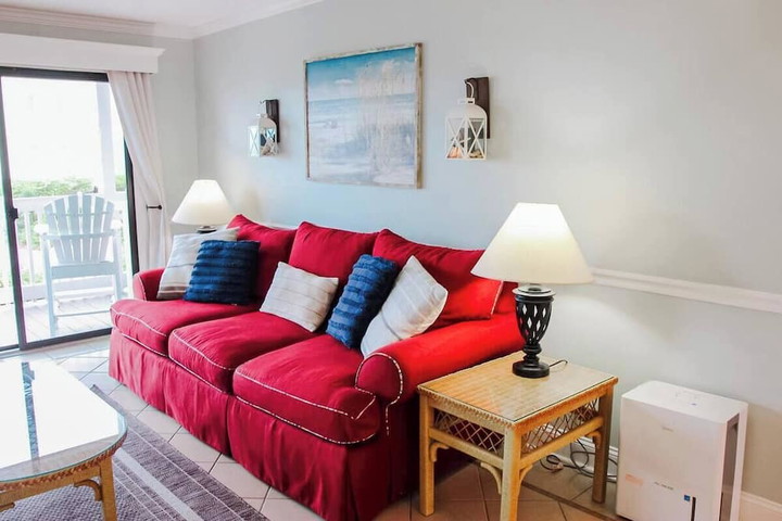 3 Bedroom 2ba Condo Indoor Outdoor Pool Ocean Front Pebble Beach - Emerald Isle, NC