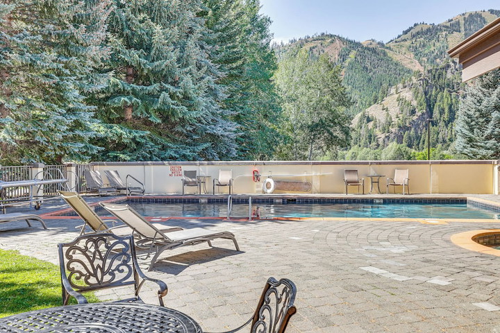 Mtn-view Balcony! Walkable Ketchum Condo - Ketchum, ID