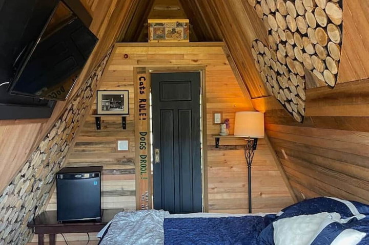 Ocean View Cabins At The Laughing Oyster - Vancouver Island
