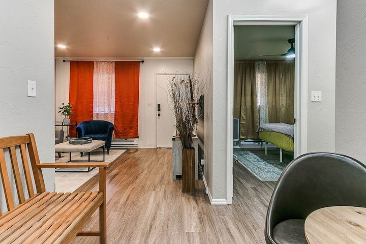 Cute Apartment Just 5 Min Drive To Paseo - Oklahoma City, OK