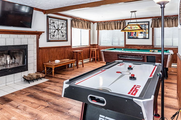 ~Serenity~a Unique Destination -Sleeps 14 5br/3bath/gameroom-- Close To Lake - Jim Thorpe, PA