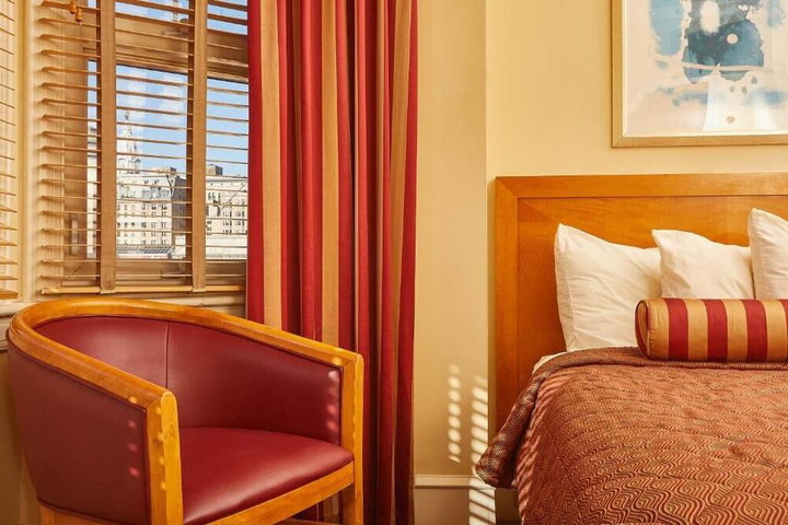 Charming Philly Boutique Room - Your Historic Getaway - Camden, NJ