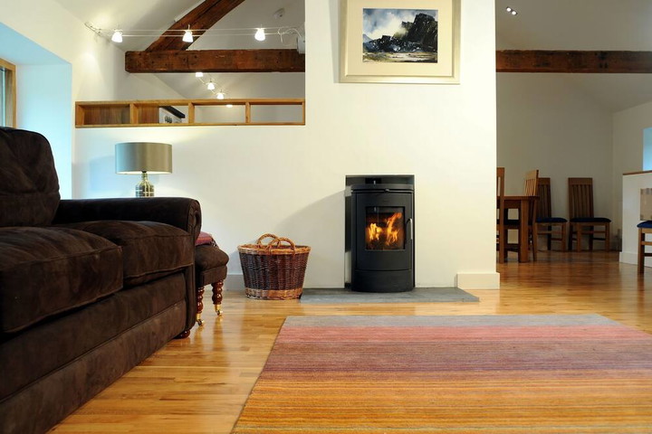 Converted Watermill With Beautiful River And Majestic Mountains On Doorstep - 웨일즈