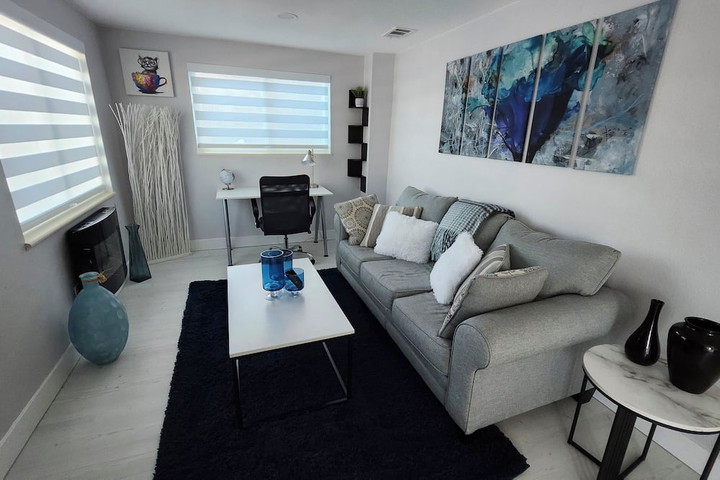 Cozy Walkout Basement In Fantastic Centennial Area With Wifi, Ac - Littleton, CO