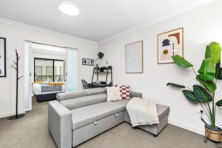 Offering A Blend Of Comfort And Convenience, Located Just 5 Minutes From Perth's Cbd And The Convention Centre. Nestled Behind The Lush Greenery Of Kings Park , Guests Can Enjoy Peaceful Scenery From The Balcony Yet Be Close Enough To The City! - South Perth